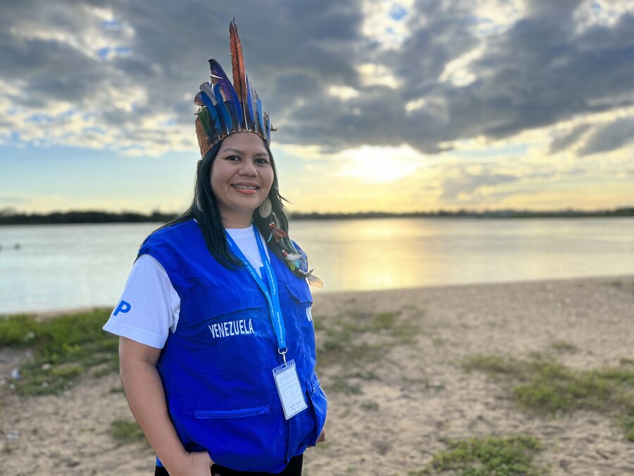 Para Milagros, su penacho la conecta con su esencia indígena, los ...